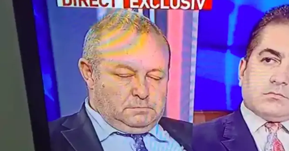 VIDEO Imagini virale cu senatorul PNL Daniel Fenechiu care a adormit ...