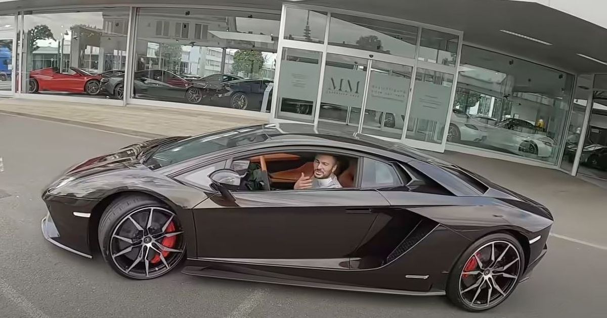 Cât a plătit, de fapt, celebrul vlogger Andy Popescu pe un Lamborghini ...