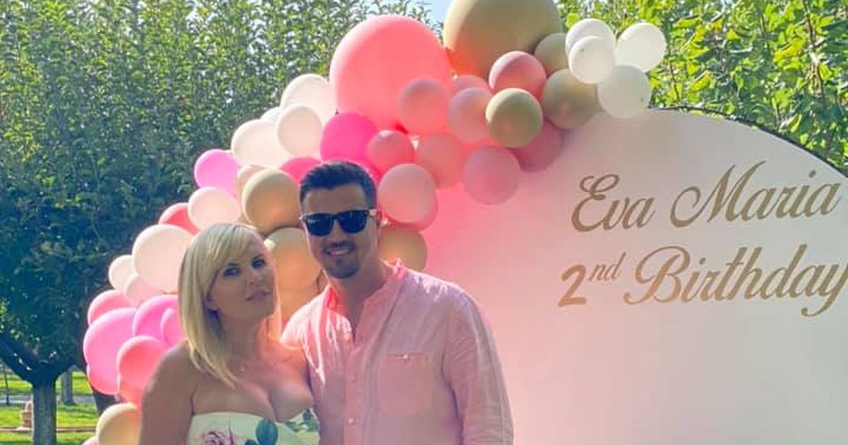 Elena Udrea, ținută provocatoare la ziua fetiței sale, Eva Maria - WOWBiz