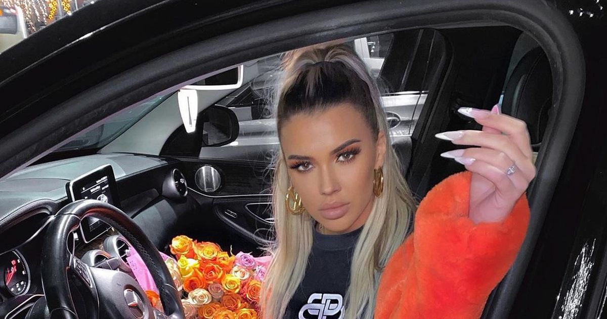 Andra Volos a pus internetul pe jar! Cine este bărbatul misterios cu ...