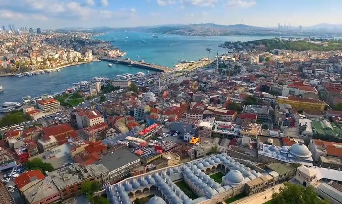 Primele imagini de la emisiunea Burlacul 2021! Andi Constantin și ...