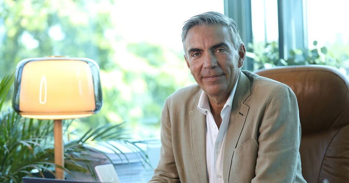 Dragoș Anastasiu CV. Ce studii are și ce unde a lucrat înainte să ...