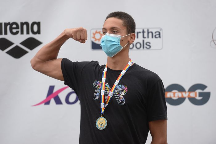 Ce înălțime are David Popovici, puștiul minune care a făcut senzație la ...