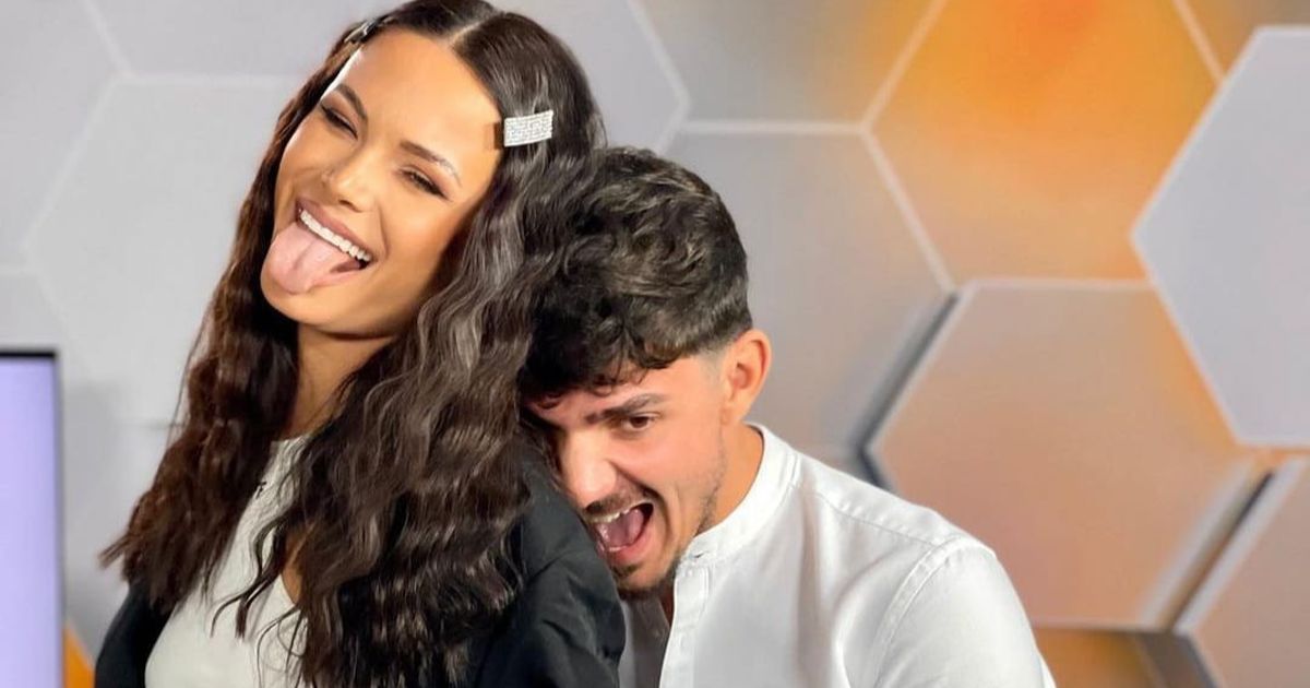 Stiri despre Vedete și Showbiz:: Știri Mondene despre toate personajele ...