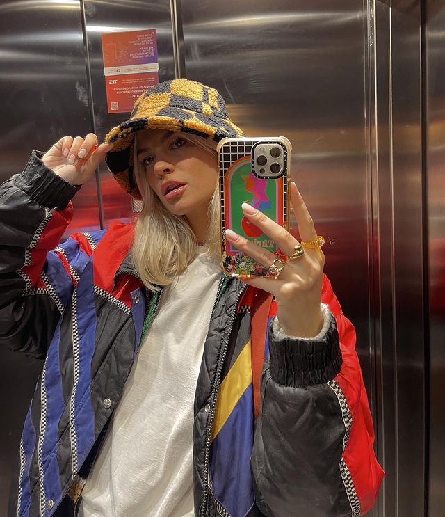 Cu ce se ocupă Laura Giurcanu în prezent. Din ce câștigă bani ...