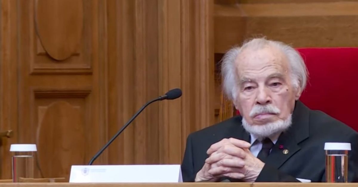 Dan Berindei, unul dintre cei mai de seamă istorici ai României, s-a ...