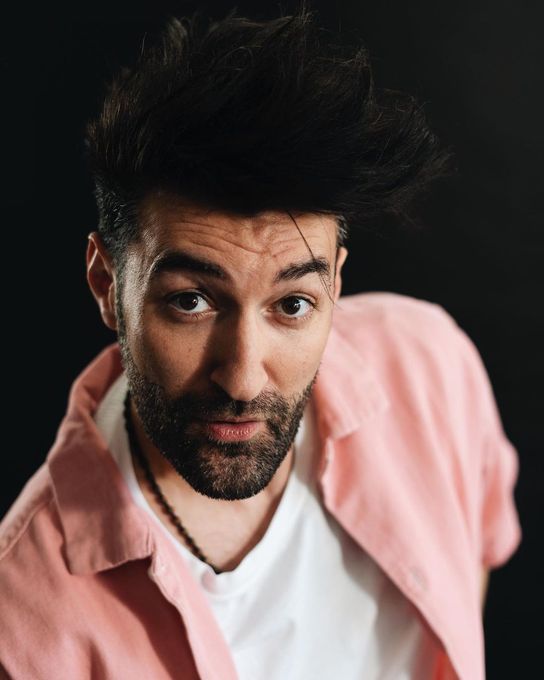 Smiley împlinește astăzi 39 de ani. Cum petrece artistul - WOWBiz