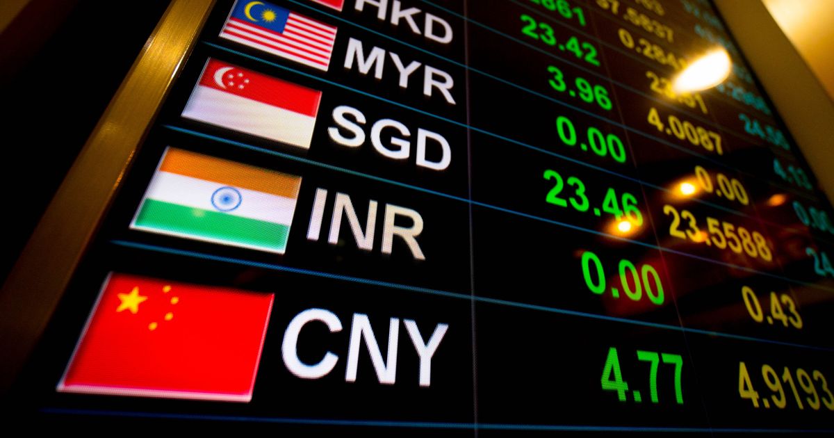 Curs valutar BNR, luni, 8 august 2022. Cât costă astăzi un EURO? Cursul valutar la zi - WOWBiz