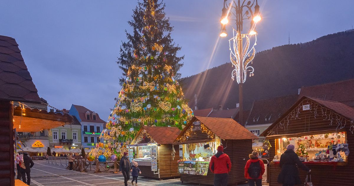 Când se deschide Târgul de Crăciun din Brașov 2022. Cum va arăta Piața ...