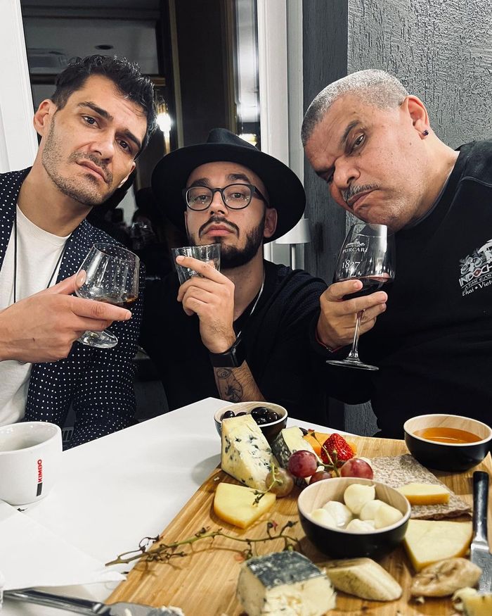 În ce locații din România s-a filmat serialul „Wednesday". Castelul ...