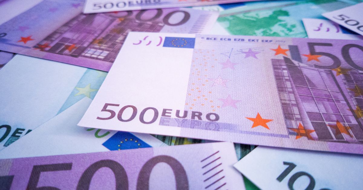Curs valutar BNR, vineri, 9 decembrie 2022. Cât costă astăzi un EURO ...