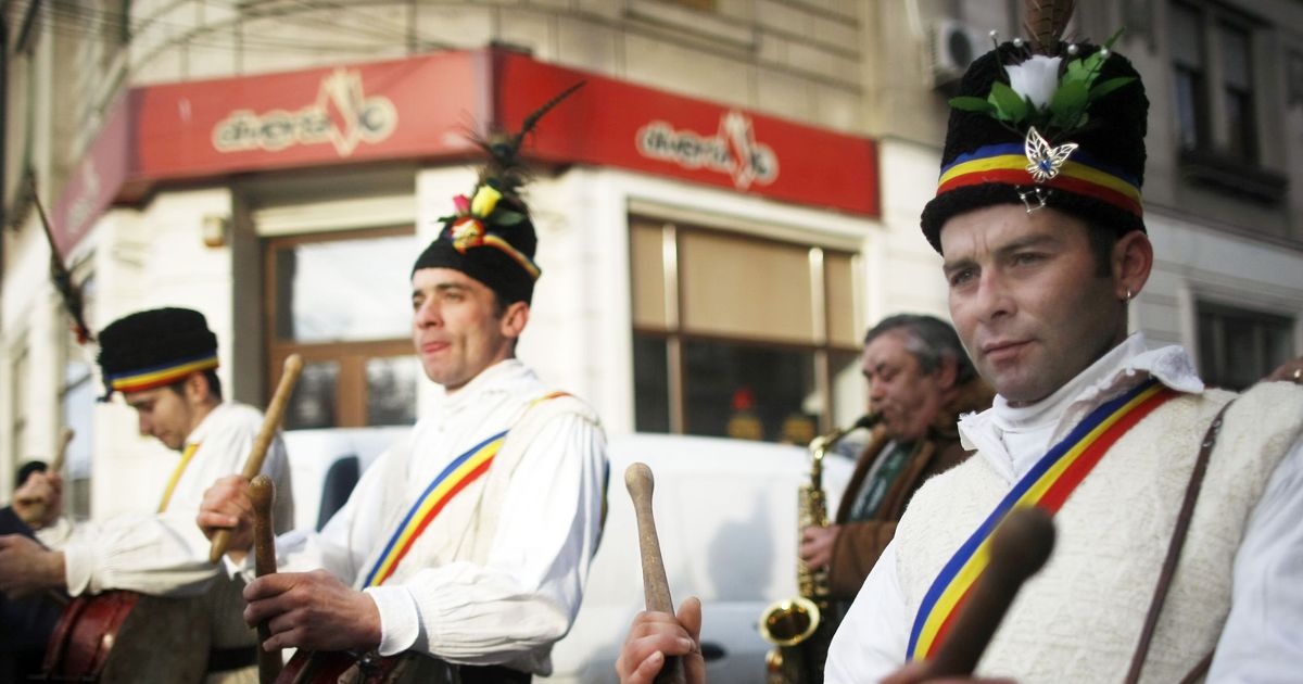 Ce tradiții de Crăciun s-au păstrat în Banat. Colindul Dubașilor ...