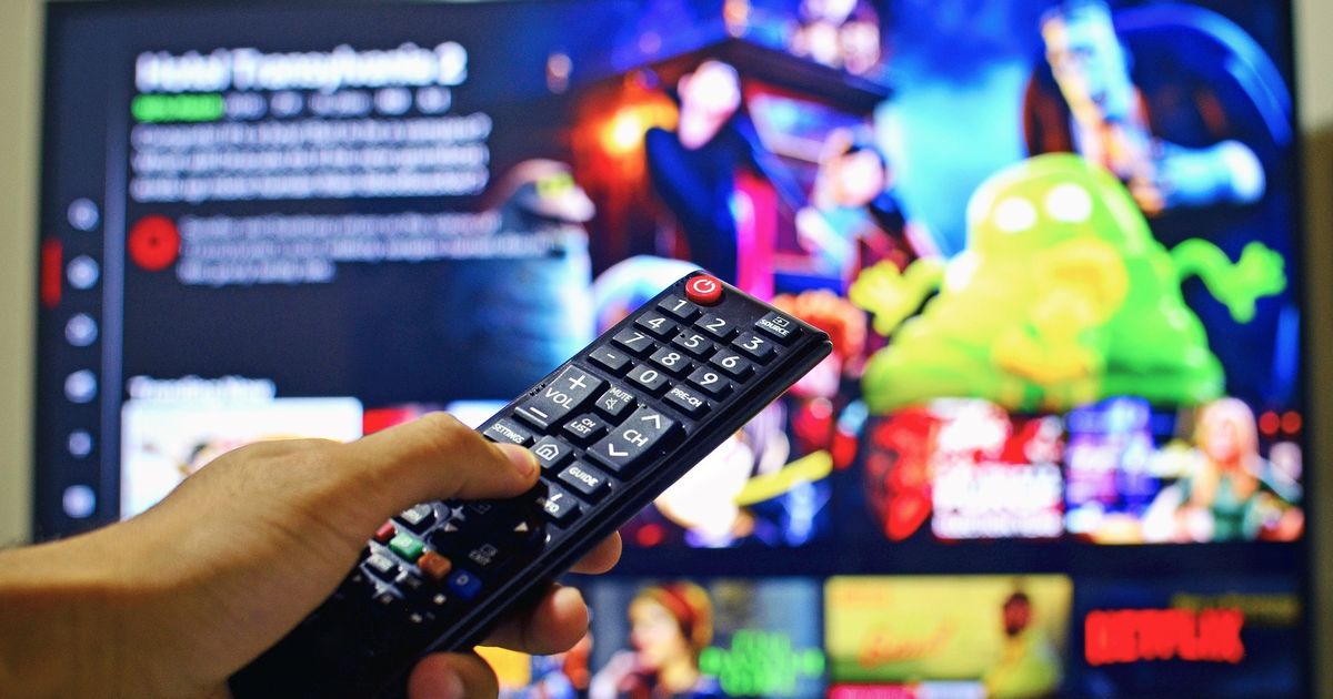 Filme și seriale noi pe Netflix în ianuarie 2023. Surprize de proporții ...