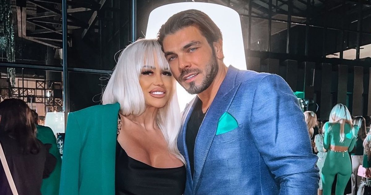 Cine este soțul Andei Adam. Modul inedit în care a fost cerută în ...