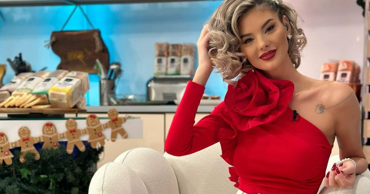 Ce studii are, de fapt, Ramona Olaru? Puțini știu pentru ce meserie se ...