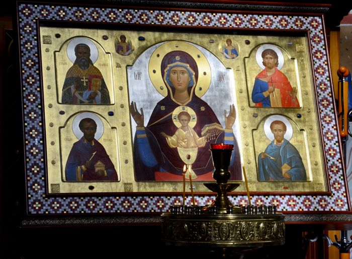 Calendar Ortodox, vineri, 17 februarie 2023. Sărbătoare cu cruce neagră ...