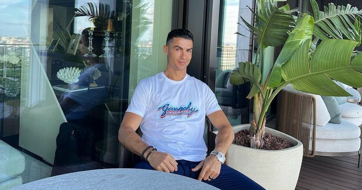 Cristiano Ronaldo își scoate la vânzare casa de lux din Manchester cu 7 ...