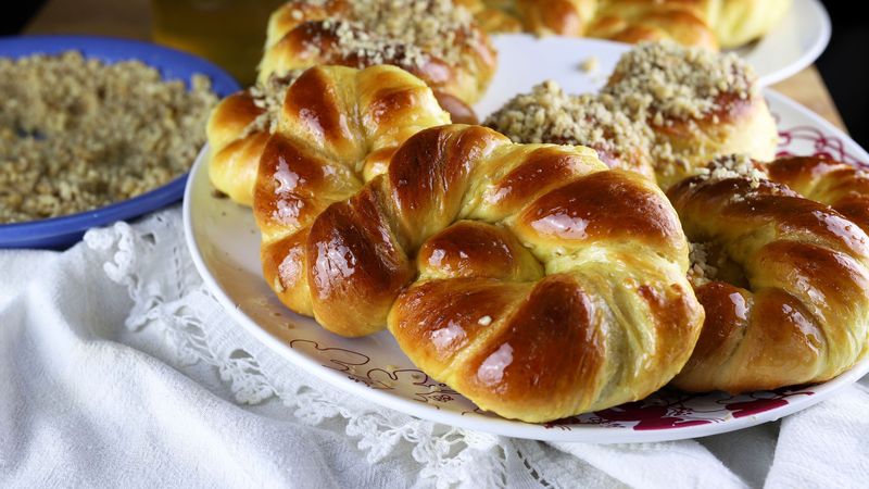 Rețetă mucenici moldovenești însiropați. Cum se prepară celebrii ...