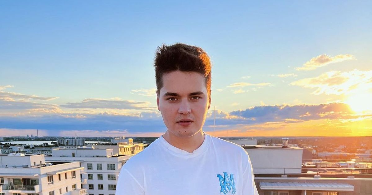 Cine este Selly. Biografie: vârstă, studii, carieră. Află care este ...