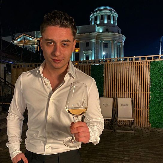 Cine este și cu ce se ocupă Radu Țibulcă. Biografie: vârstă, studii ...