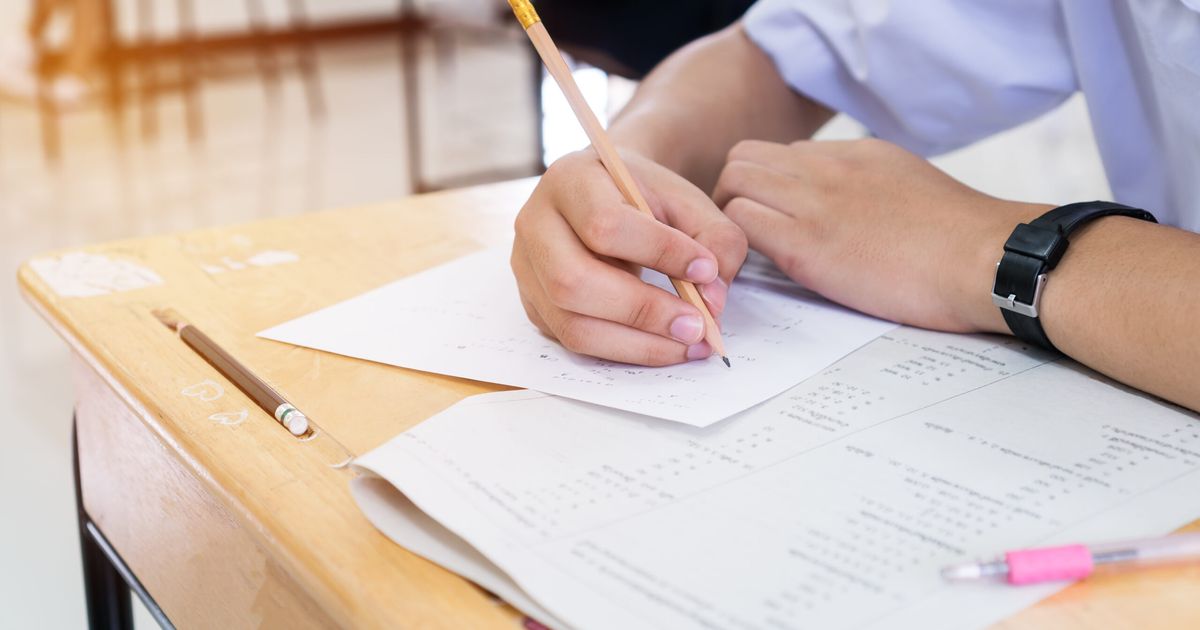 Simulare Bacalaureat 2023: Subiecte și Barem matematică: Profil Mate ...