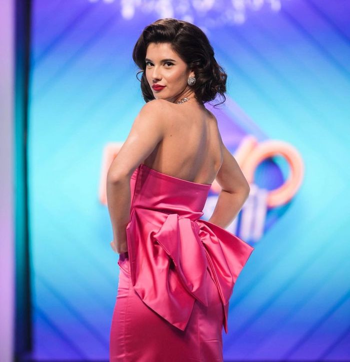 Carina a dezvăluit numele concurentelor pe care le vede în marea finală ...