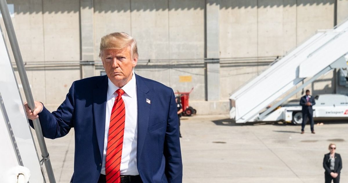 Cine este Donald Trump. Biografie: vârstă, carieră, familie. Fostul ...