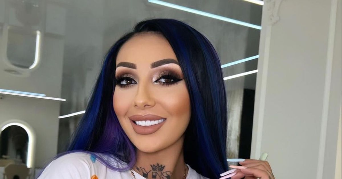 „La mulți ani, fericirea mea” Zi de sărbătoare în familia Narcisei ...