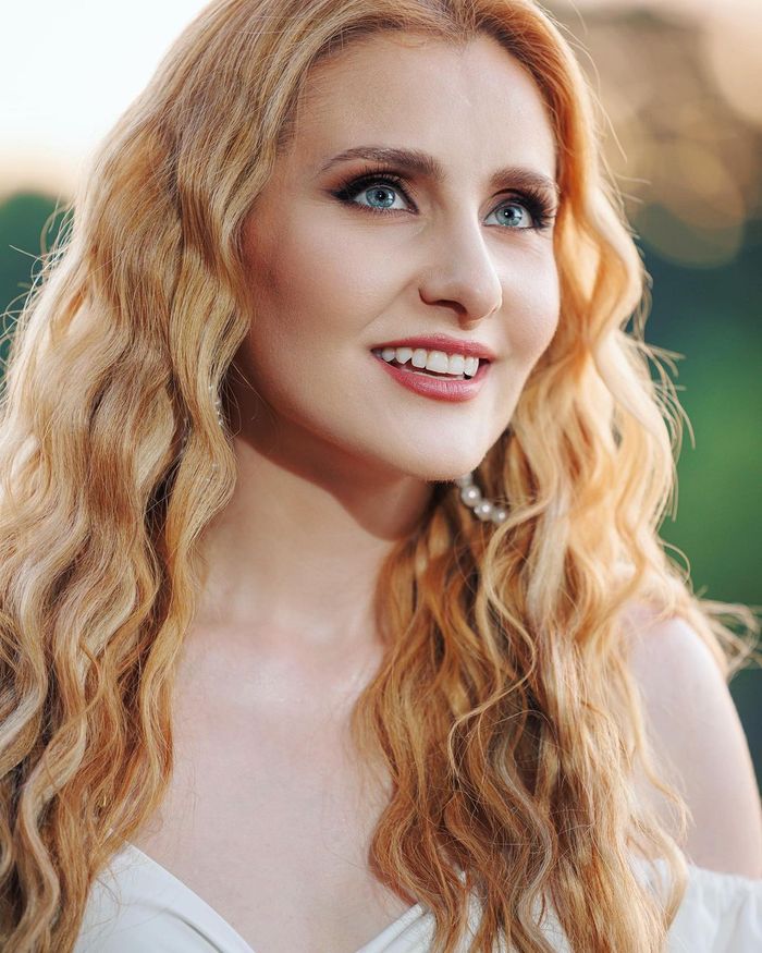 Alina Sorescu îi dă replica lui Ștefan Farrell, după ce fostul iubit al ...