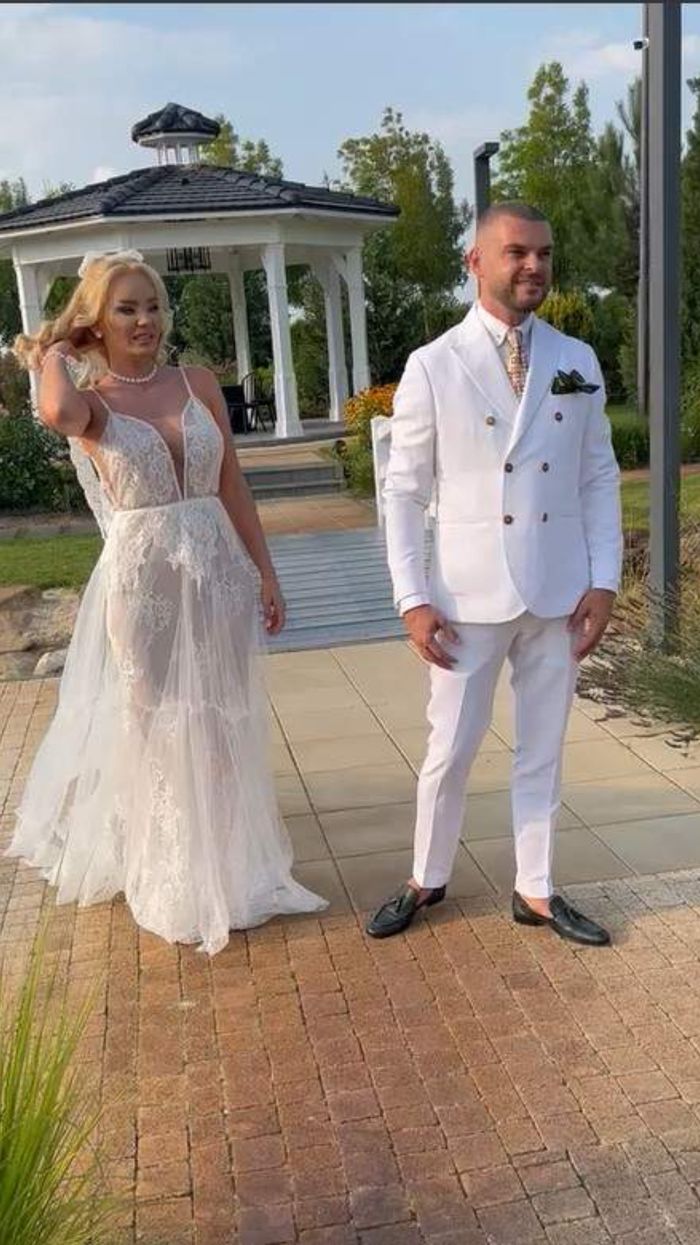 Primele imagini de la nunta Mariei Constantin și a lui Robert Stoica ...