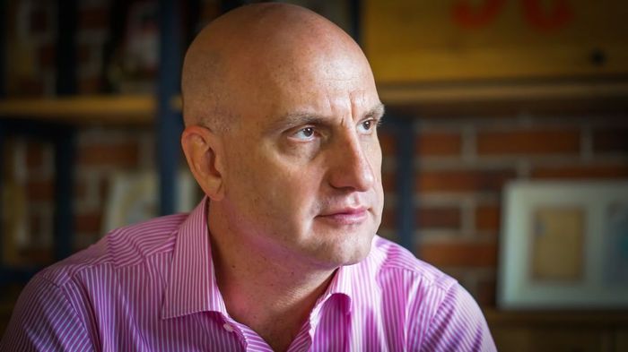 Cine este Dragoș Petrescu? Biografie: vârstă, carieră, familie. Vezi ...