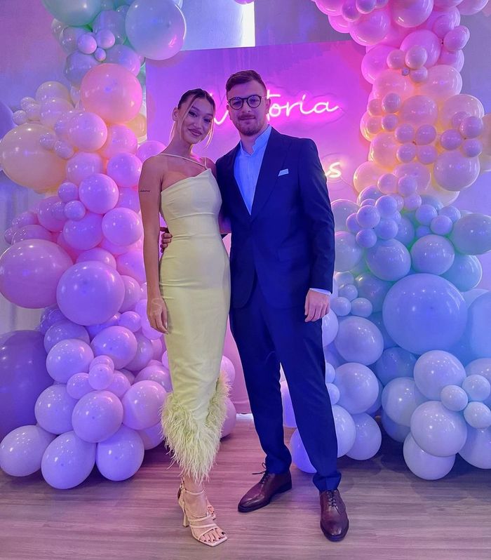 Cine este Nadd Hu? Biografie: vârstă, studii, carieră. Află totul ...