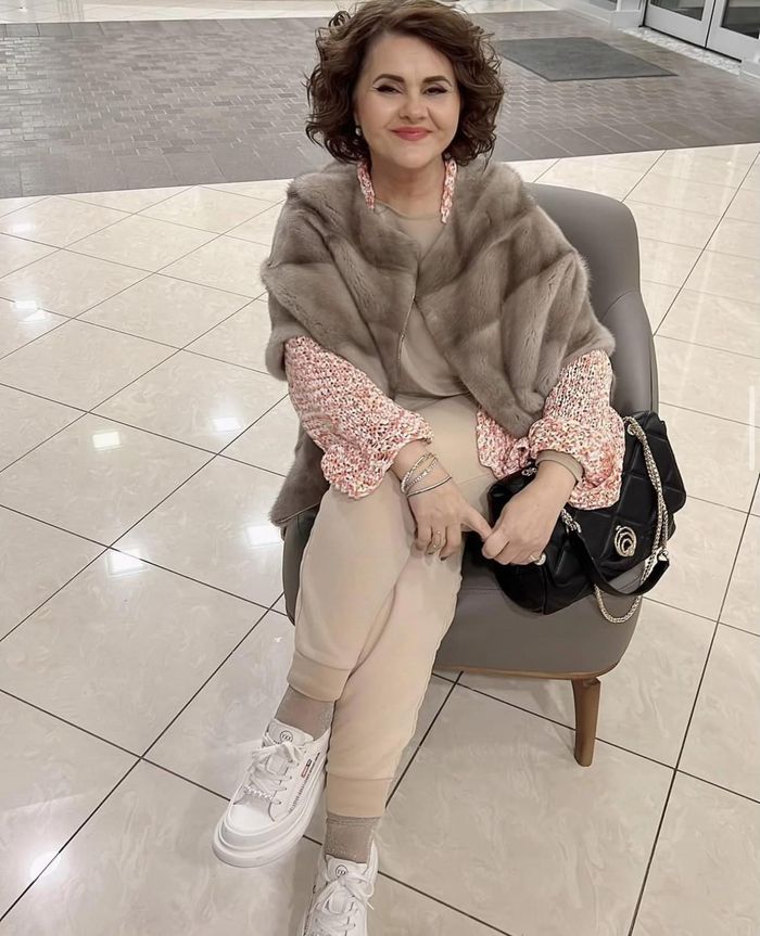 Cine este Niculina Stoican? Biografie: vârstă, carieră, familie ...