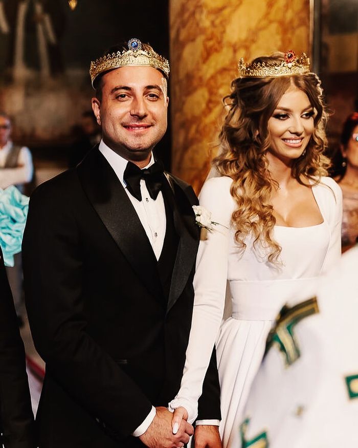 „Ne bucurăm de ce avem” Valentin Sanfira și Codruța Filip au aniversat ...