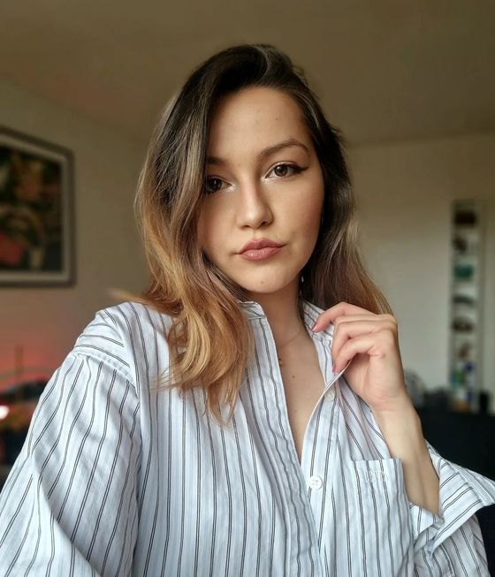 Cine este Oana, fiica Elenei Lasconi și cu ce se ocupă. Vezi de la ce a ...