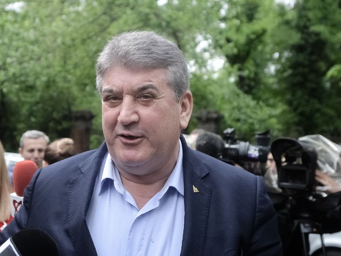 Cine este Gabriel Oprea? Biografie: vârstă, studii, carieră, familie ...