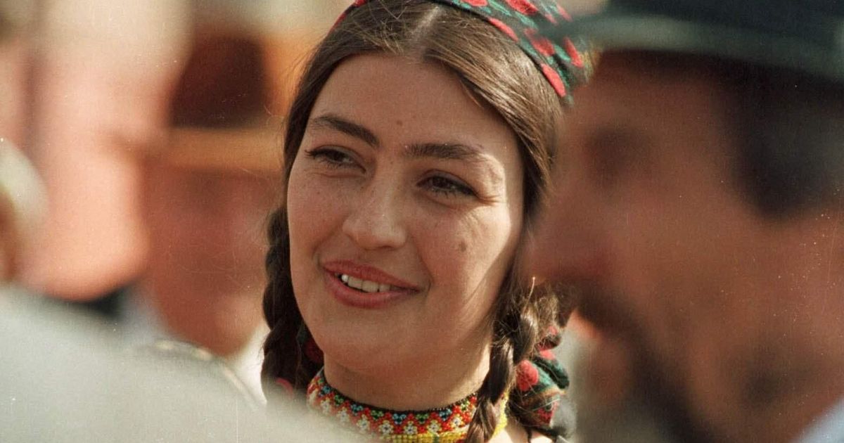 Rolul care a dus-o pe Rona Hartner pe culmile succesului. A reprezentat debutul pentru o carieră ...