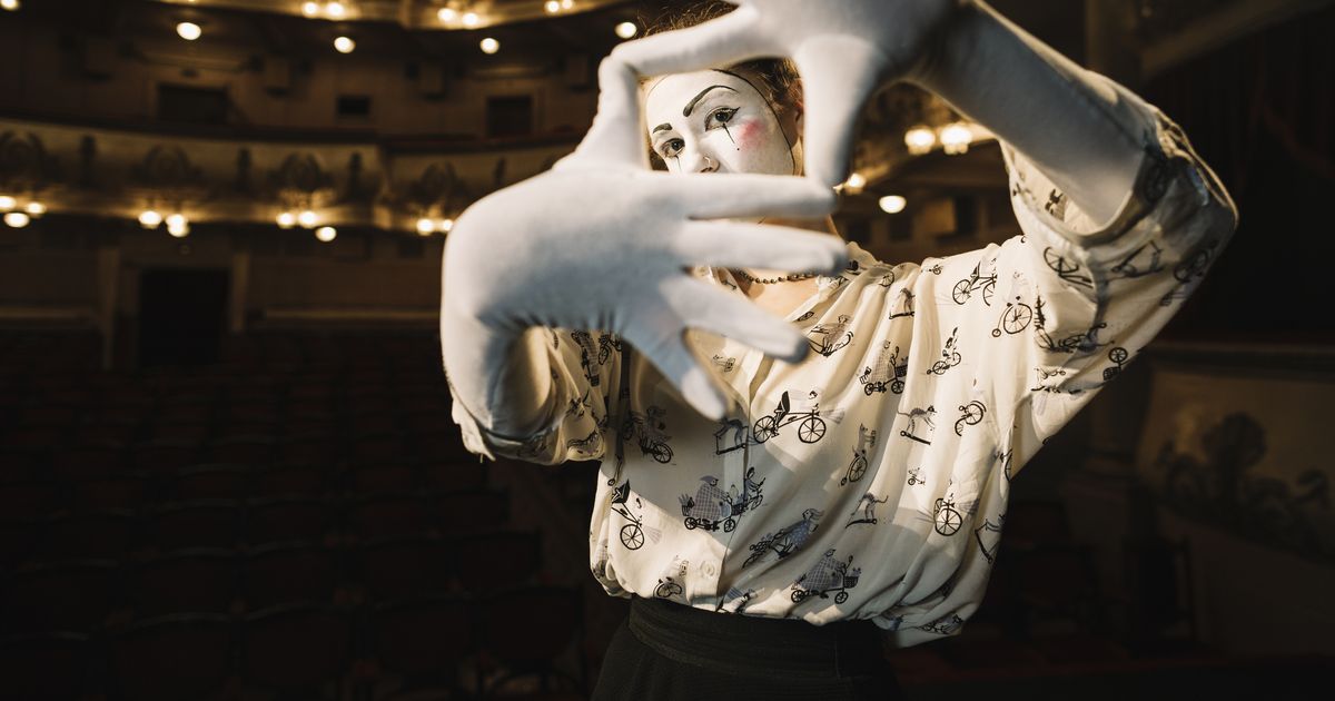 Program special de 1 Decembrie, Ziua Națională a României pentru teatre ...