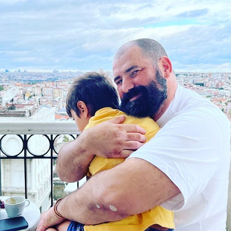 Câți copii are Chef Adi Hădean. Bucătarul este revoltat pe autorități ...