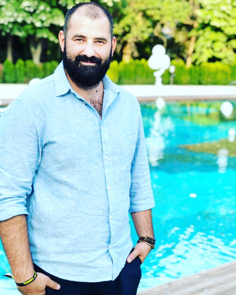 Cine este Adi Hădean? Biografie: vârstă, carieră, familie. Celebrul ...