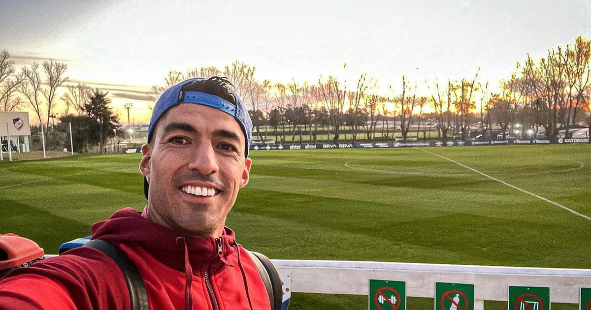 Luis Suarez a primit cadouri de la fanii și antrenorul celor de la ...