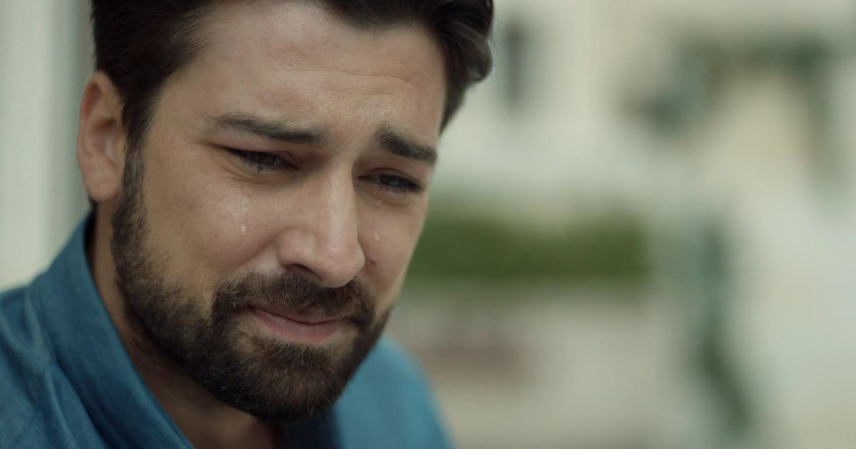 Serhat, sfâșiat de dorul lui Zümrüt - WOWBiz