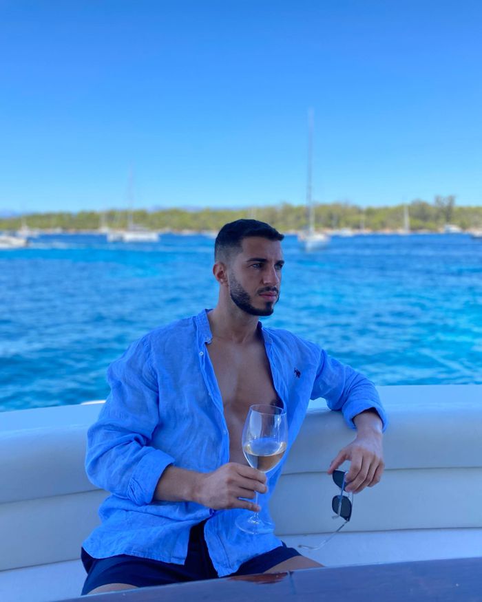 Alin Simoiu nu mai este un bărbat singur! A vorbit în premieră despre ...