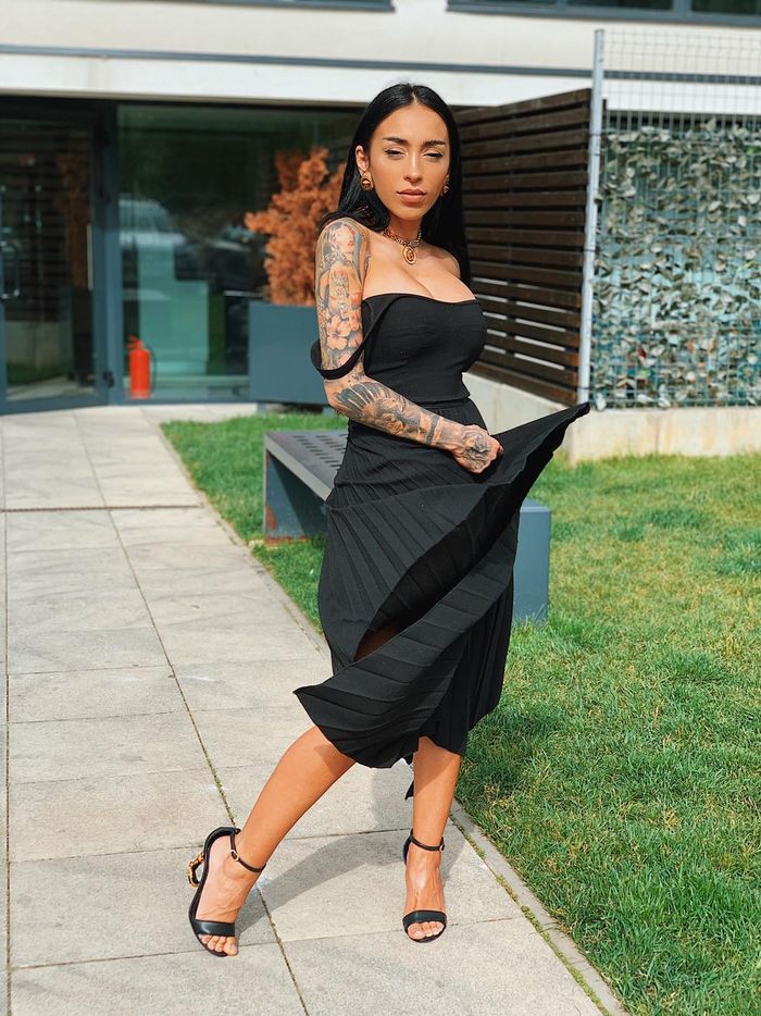 Ruby, adevărul despre sarcină după ce a apărut cu burtica la vedere ...