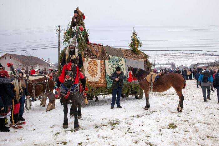 Când se merge cu colindul în 2023. Top 10 cele mai ascultate colinde ...