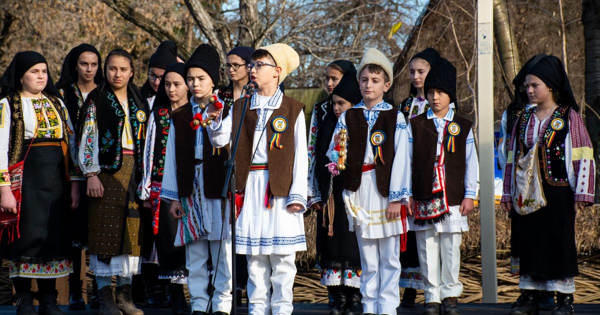 Când se merge cu colindul în 2023. Top 10 cele mai ascultate colinde ...