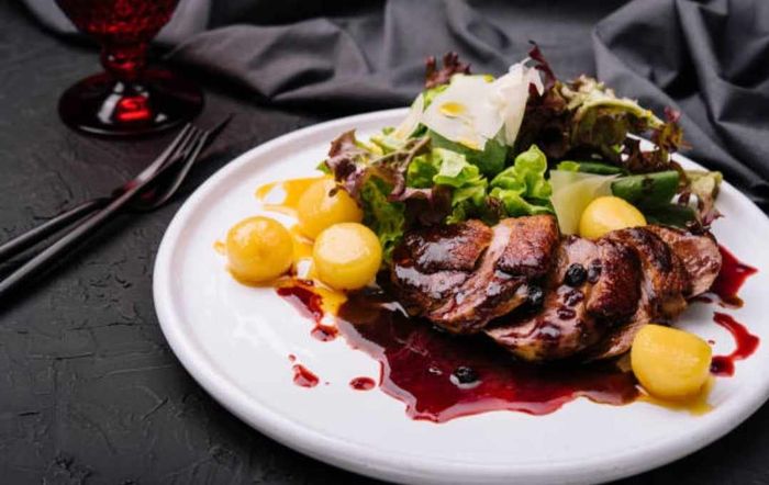 5 sosuri pentru friptura de Crăciun. Vor da un alt gust mesei de ...