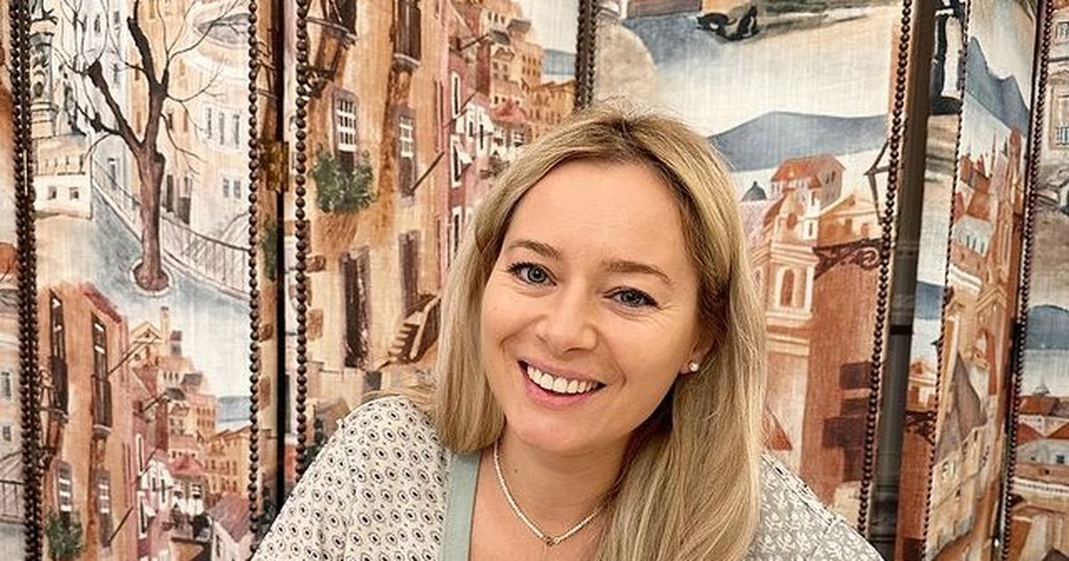 Laura Cosoi, însărcinată pentru a patra oară! Artista a dat vestea ...