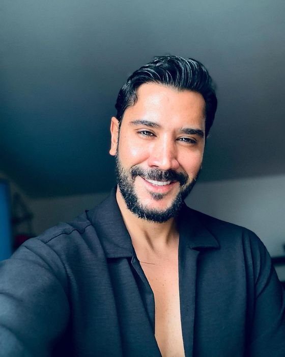 Cine sunt actorii din serialul turcesc „Tărâmuri nelegiuite”. Noul ...