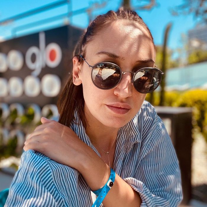 Cine este Ilona Brezoianu? Biografie: vârstă, studii, carieră. Este ...